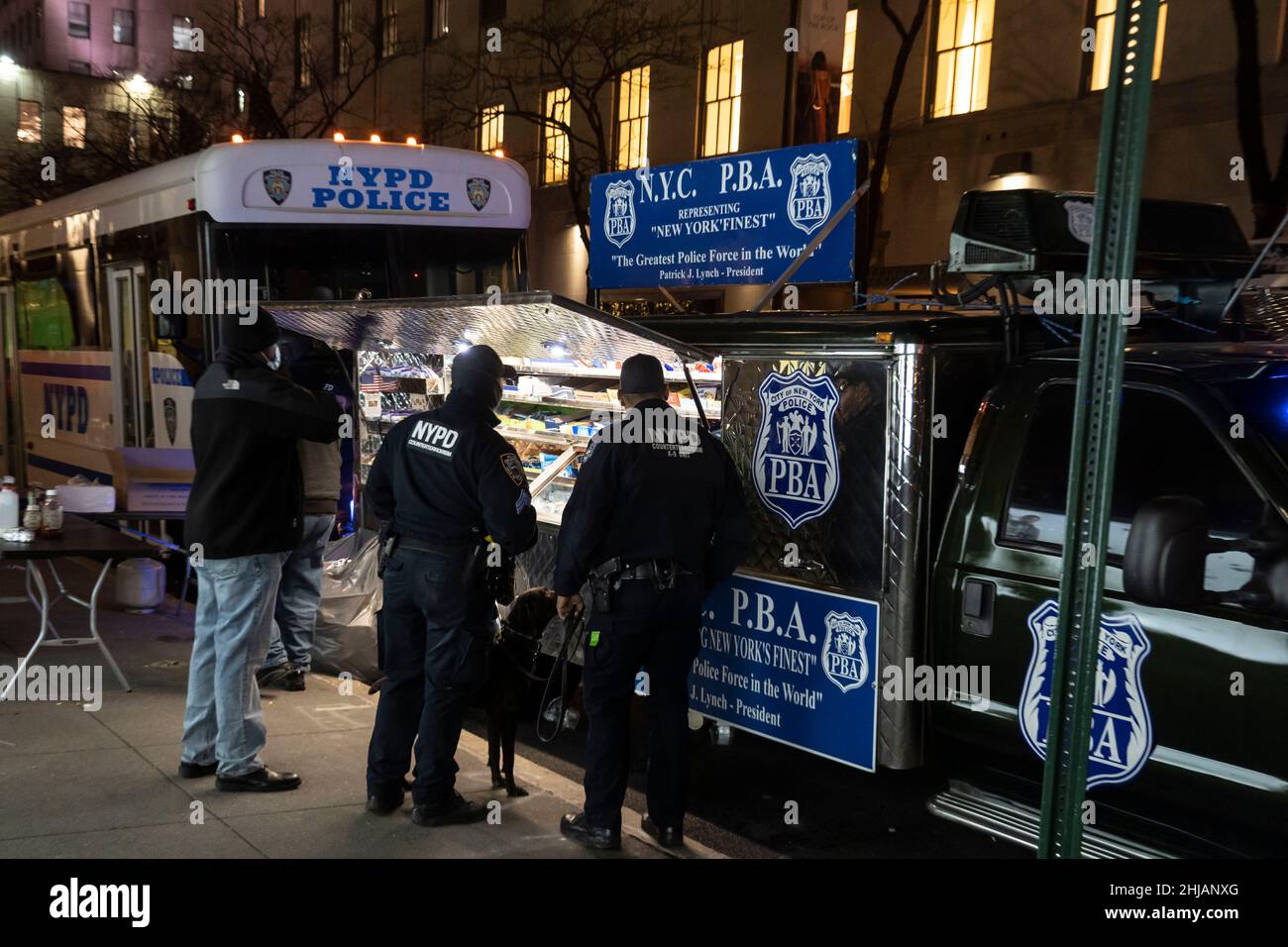 Police department officers food hi-res stock photography and images - Alamy