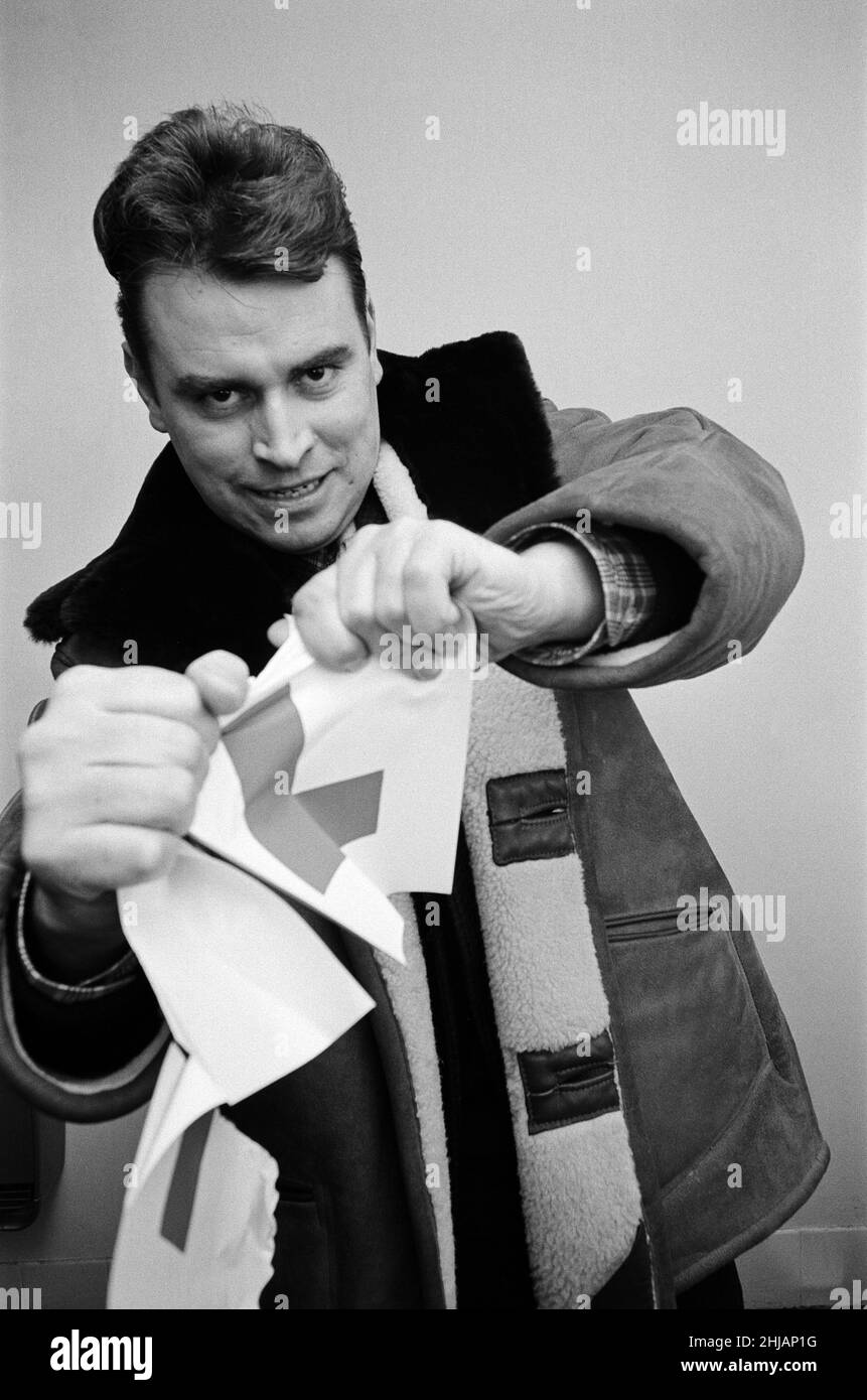 Driving test l plates Black and White Stock Photos & Images - Alamy