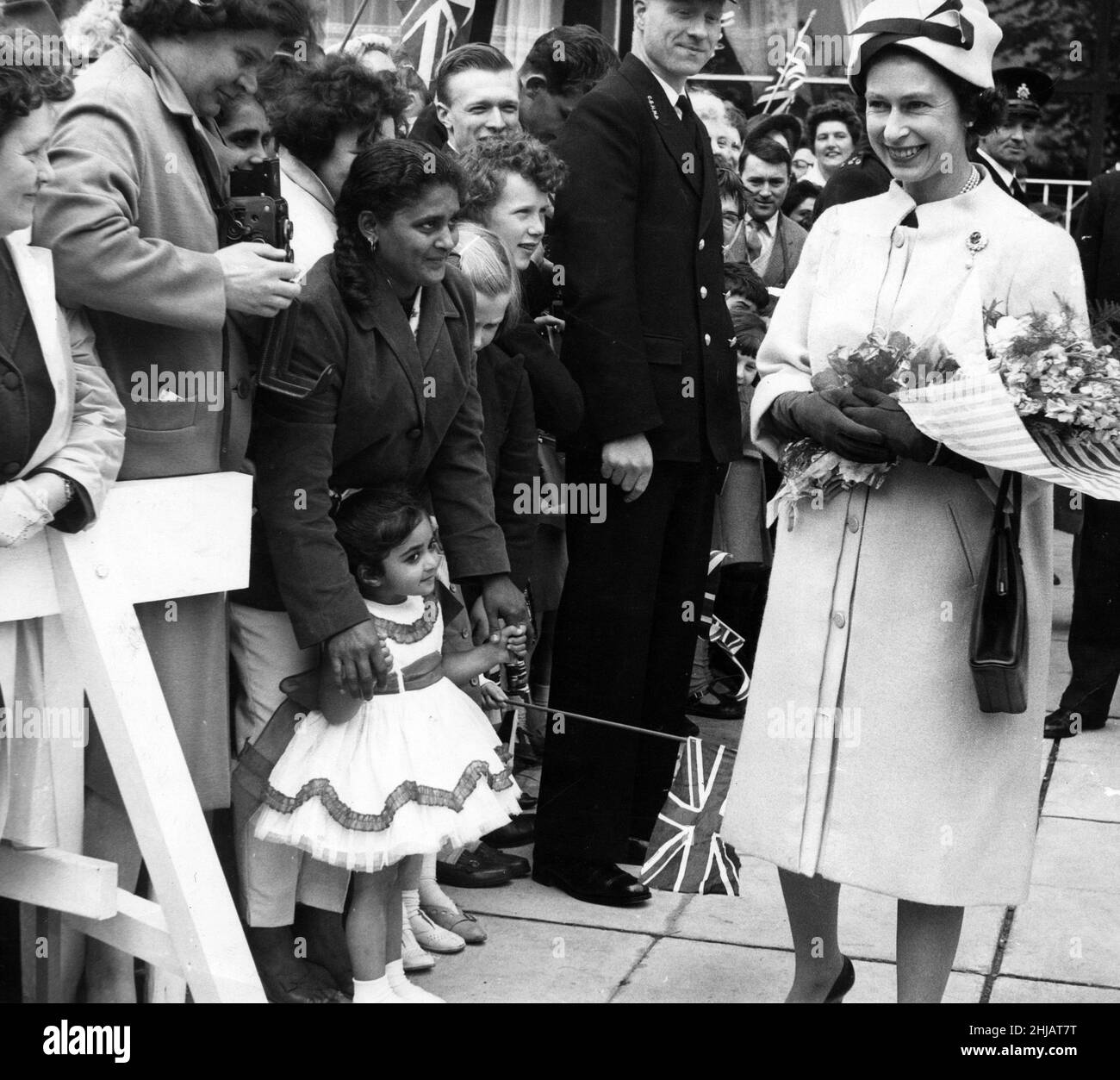 Queen Elizabeth II visits Birmingham. 24th May 1963 Stock Photo - Alamy