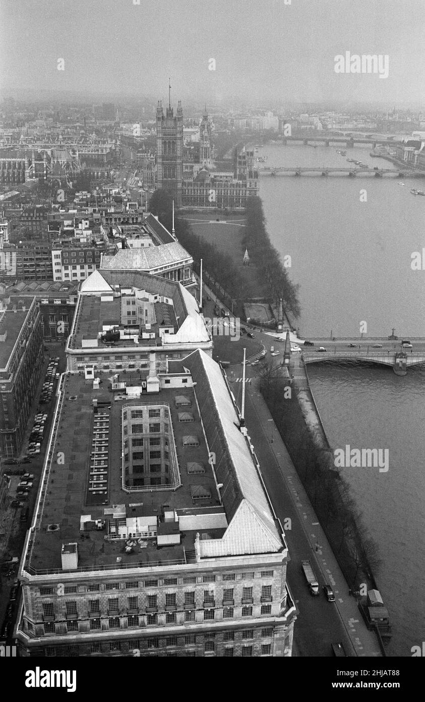 Views of London from Millbank Tower. 4th April 1963 Stock Photo - Alamy