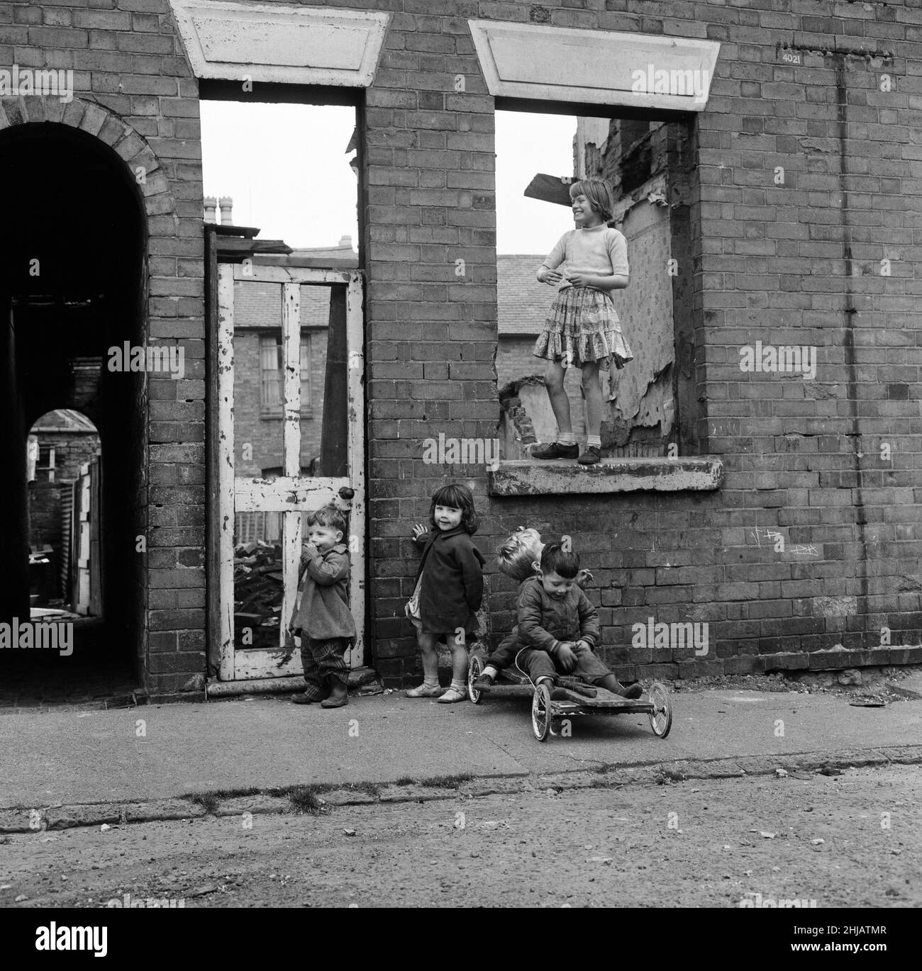 Slum areas of Leicester. 18th October 1963 Stock Photo - Alamy