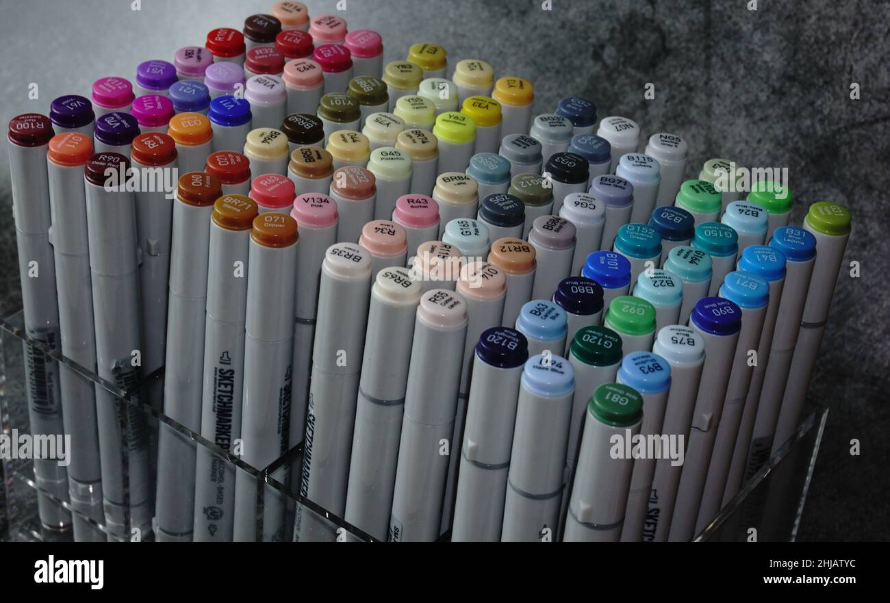 Alcohol marker hi-res stock photography and images - Alamy