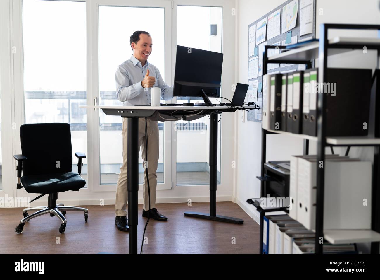 Call posture hi-res stock photography and images - Alamy