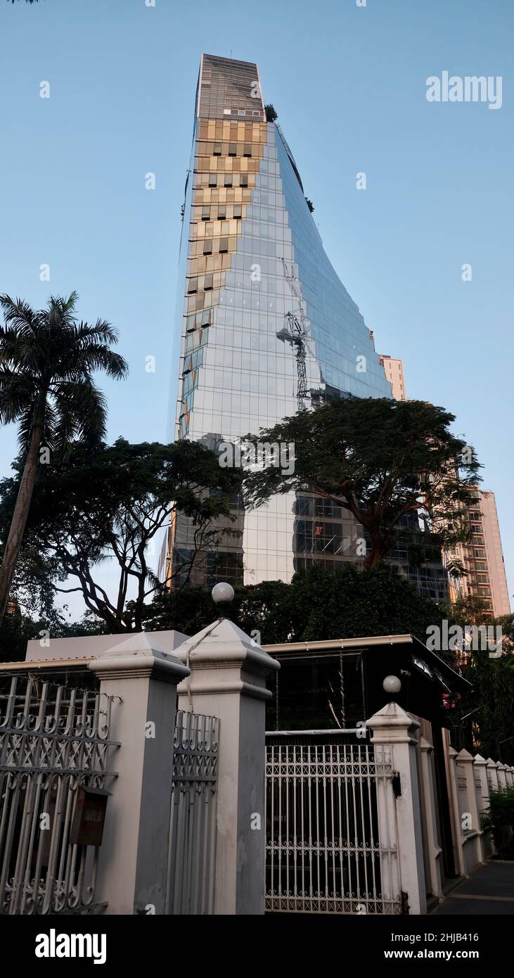 T-ONE OFFICE BUILDING 8 Sukhumvit Road, Phra Khanong, Khlong Toei ...