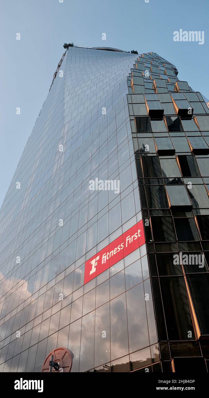 T-ONE OFFICE BUILDING 8 Sukhumvit Road, Phra Khanong, Khlong Toei ...