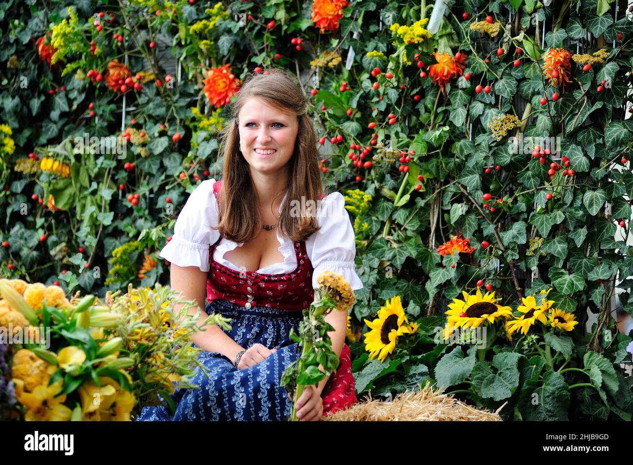 Traditional austrian costume hi-res stock photography and images - Alamy