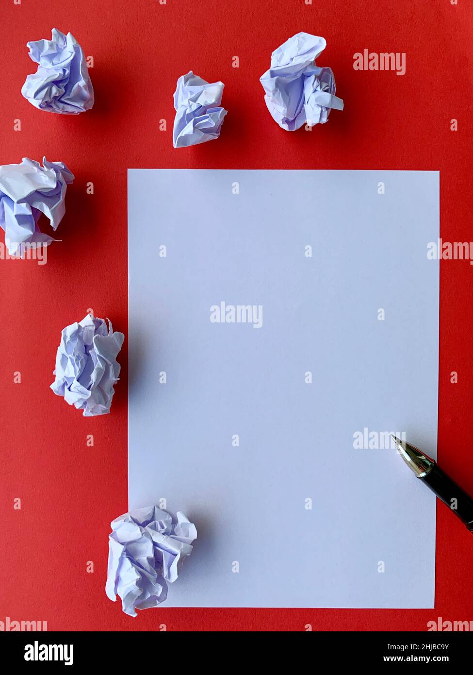 Blank paper waiting for idea. Office concept Stock Photo - Alamy