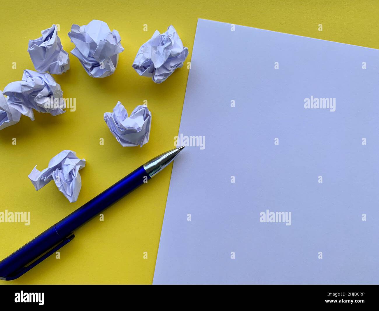Blank paper waiting for idea. Office concept Stock Photo - Alamy