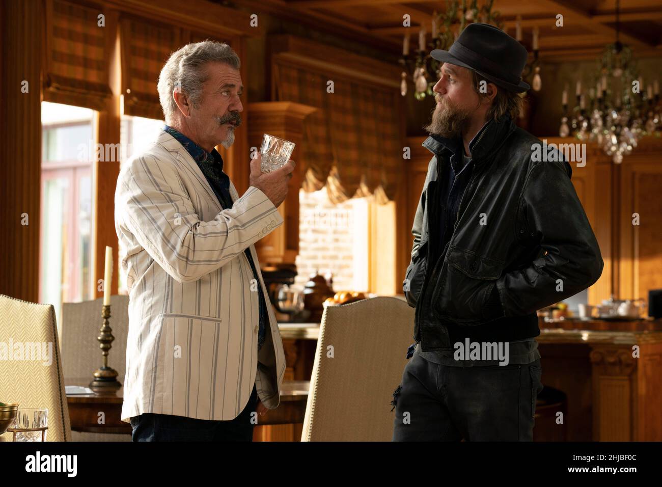 MEL GIBSON and CHARLIE HUNNAM in LAST LOOKS (2021), directed by TIM ...