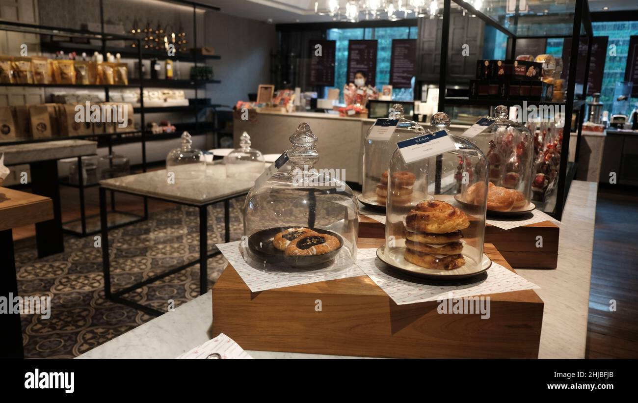 Bangkok marriott marquis queens park hi-res stock photography and ...