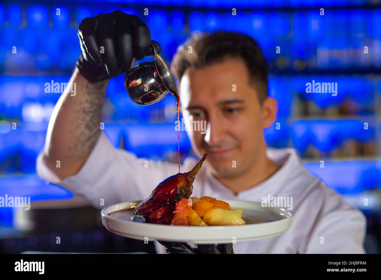 chef preparing ludo in an elite restaurant Stock Photo - Alamy