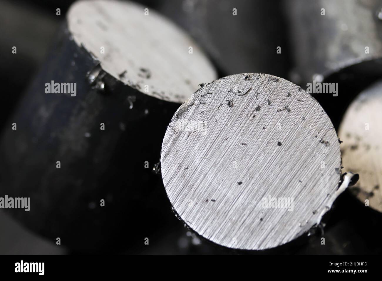 Molten aluminum hi-res stock photography and images - Alamy