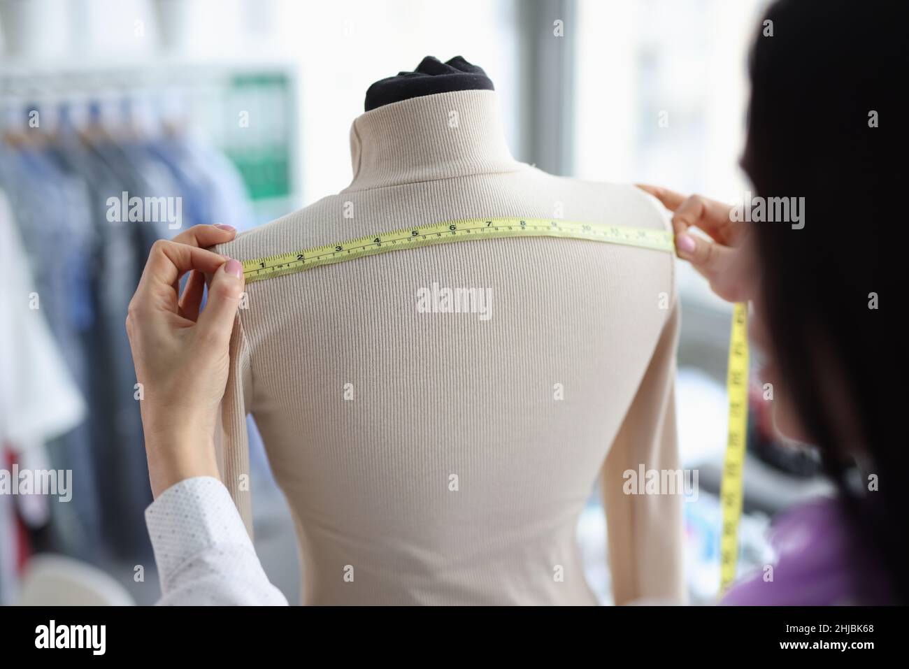 Taking measurements on fabric hi-res stock photography and images - Alamy