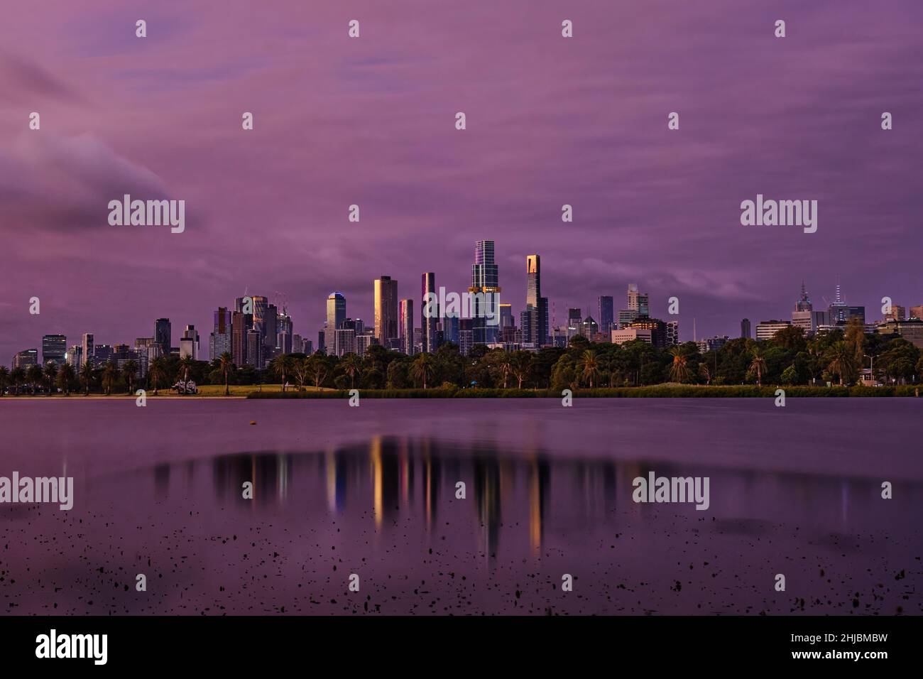 Melbourne skyline sunset hi-res stock photography and images - Alamy