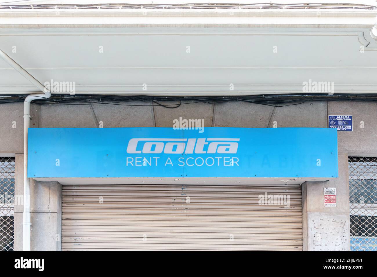 Cooltra logo hi-res stock photography and images - Alamy