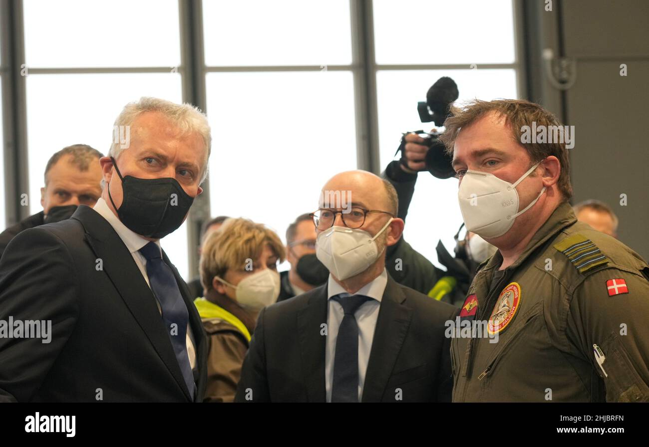 Nato force integration unit hi-res stock photography and images - Alamy