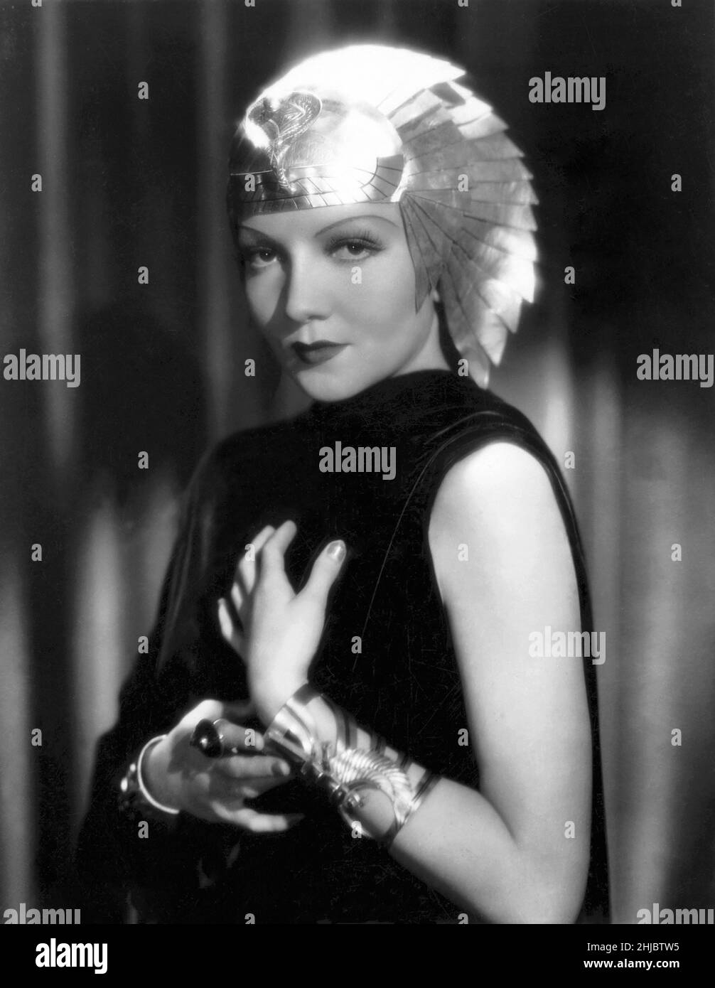 Cleopatra Year: 1934 USA Director: Cecil B. DeMille Claudette Colbert Stock Photo - Alamy