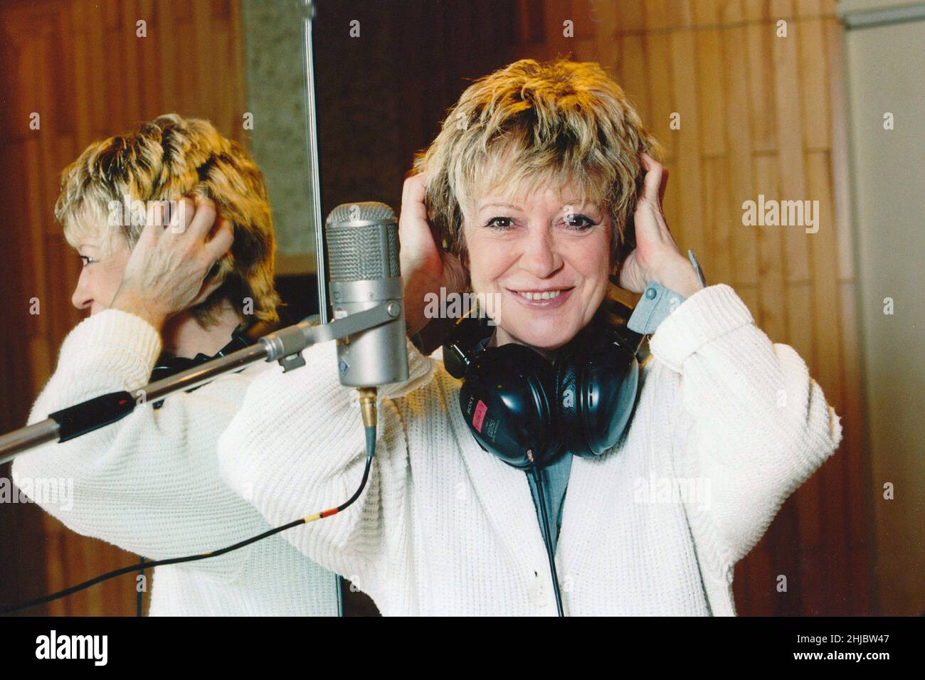Portrait of the French singer Alice Dona during a recording session ...