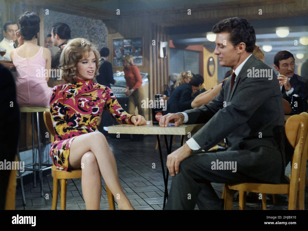 Le soleil des voyous Year: 1967 France / Italy Director: Jean Delannoy Margaret Lee, Robert ...