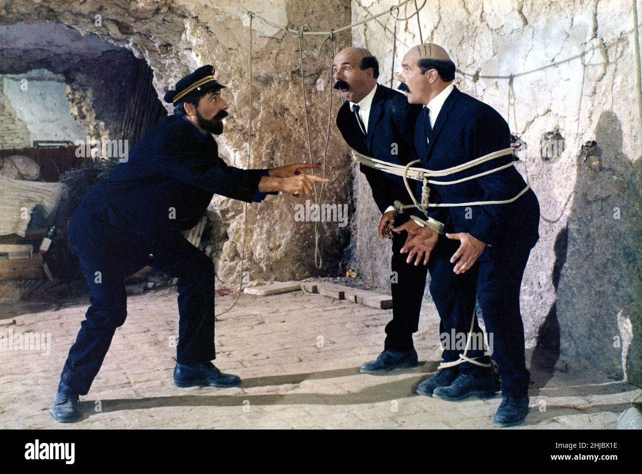 Tintin et les oranges bleues Year: 1964 France Director: Philippe ...