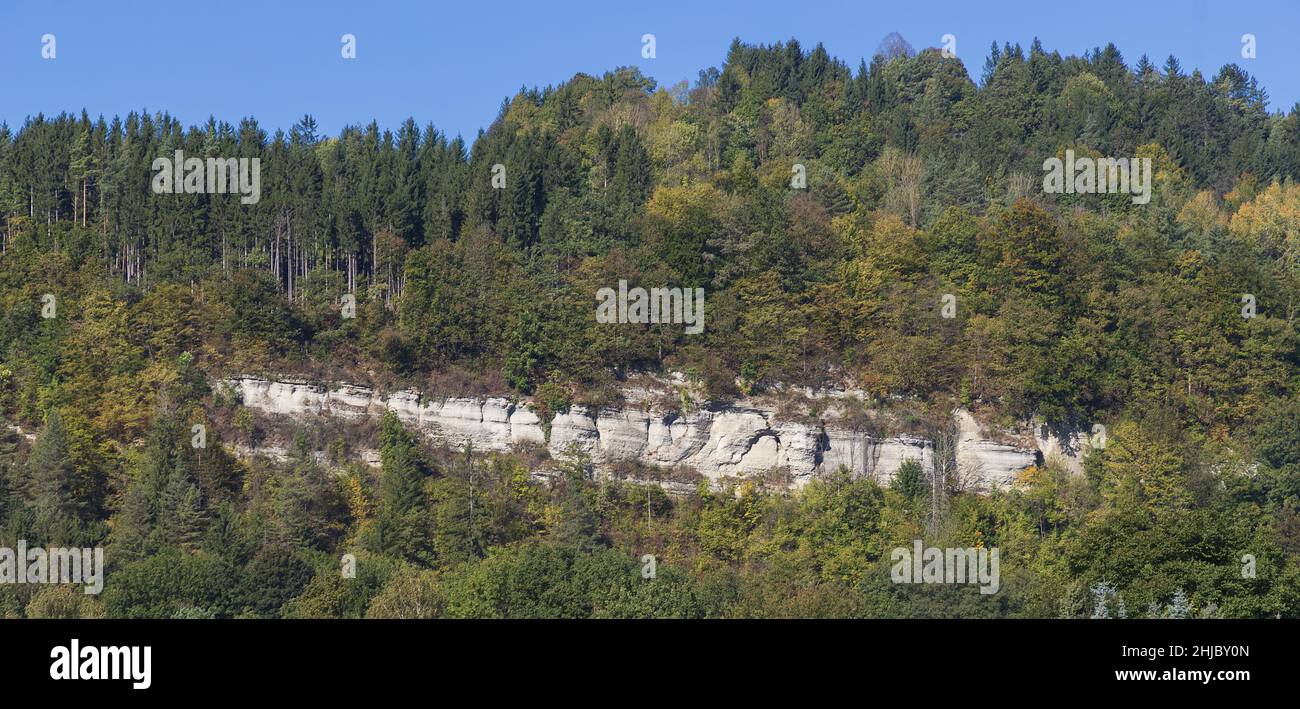 Undercut rocks hi-res stock photography and images - Alamy