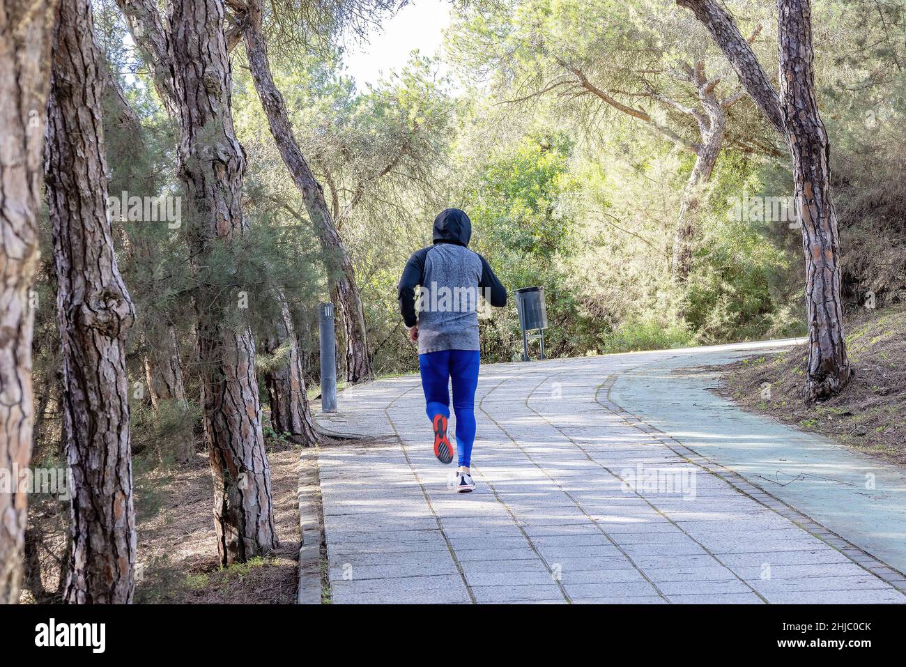 Man running on path hi-res stock photography and images - Alamy