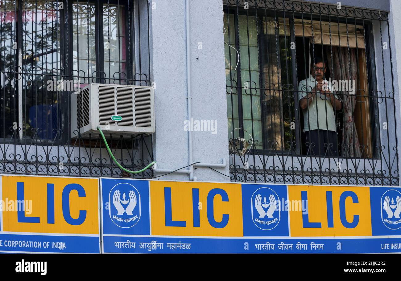 Life corporation of india mumbai hi-res stock photography and images ...