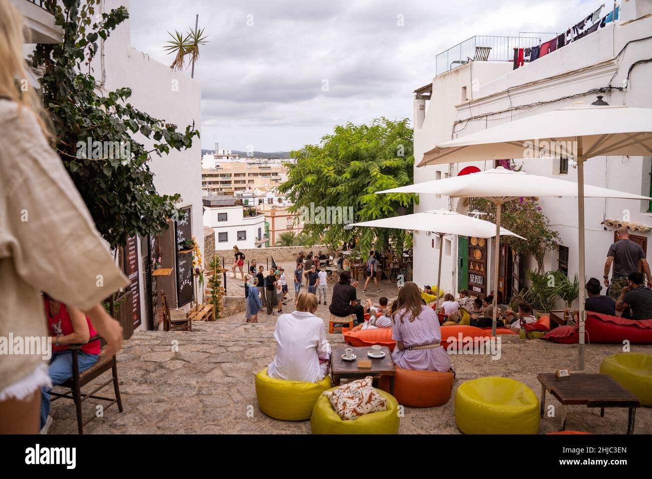 Lively boulevard hi-res stock photography and images - Alamy