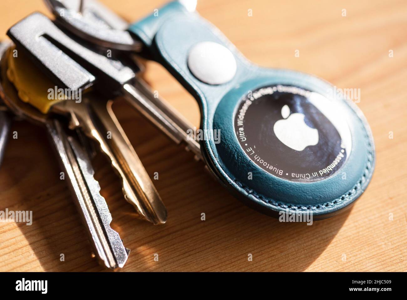 Security tag tracker hi-res stock photography and images - Alamy
