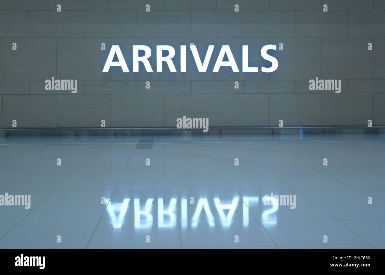 Arrivals hall at the new terminal, Bahrain International Airport ...