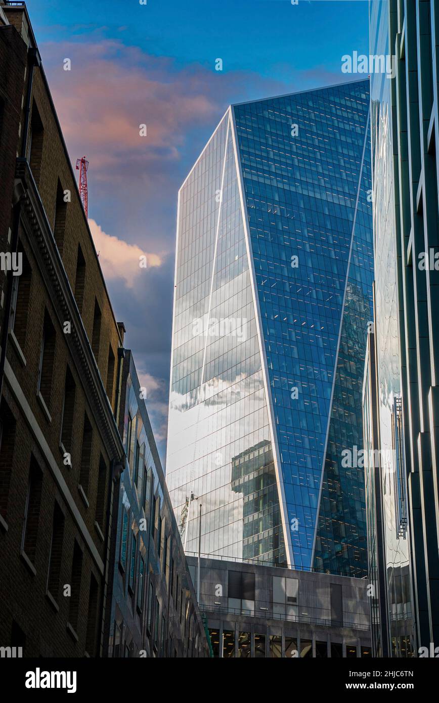 The Scalpel building on lime street in the City of London Stock Photo ...