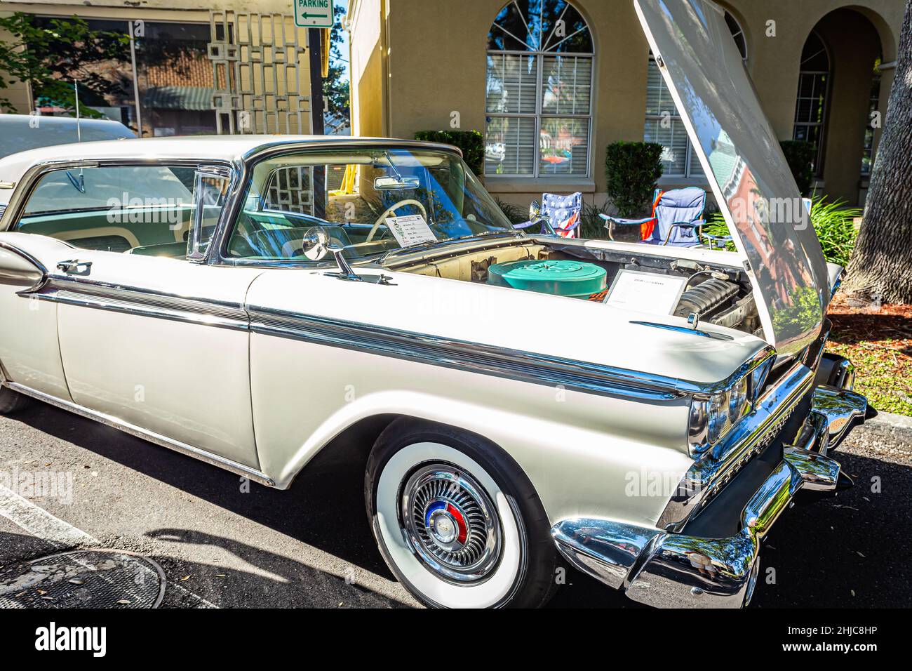 1959 ford fairlane hi-res stock photography and images - Alamy