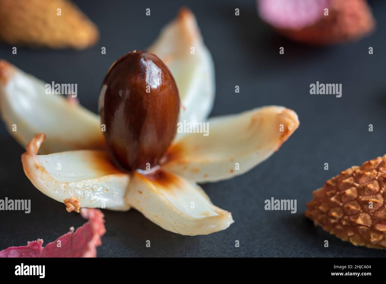 cut open fresh lychee fruit slide pan Stock Photo - Alamy