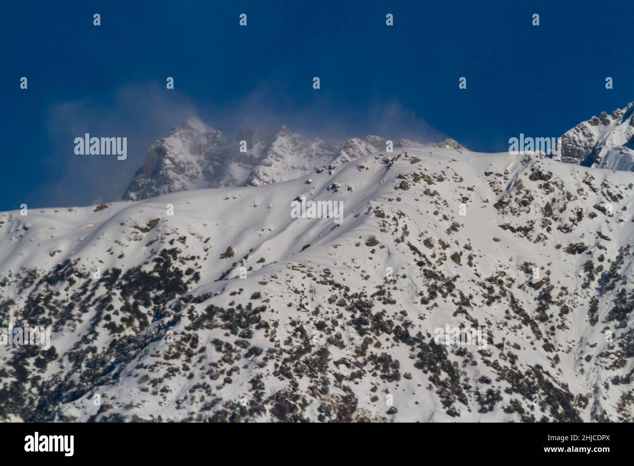 Palampur, Himachal Pradesh, India. 28th Jan, 2022. Peaks of Dhauladhar ...