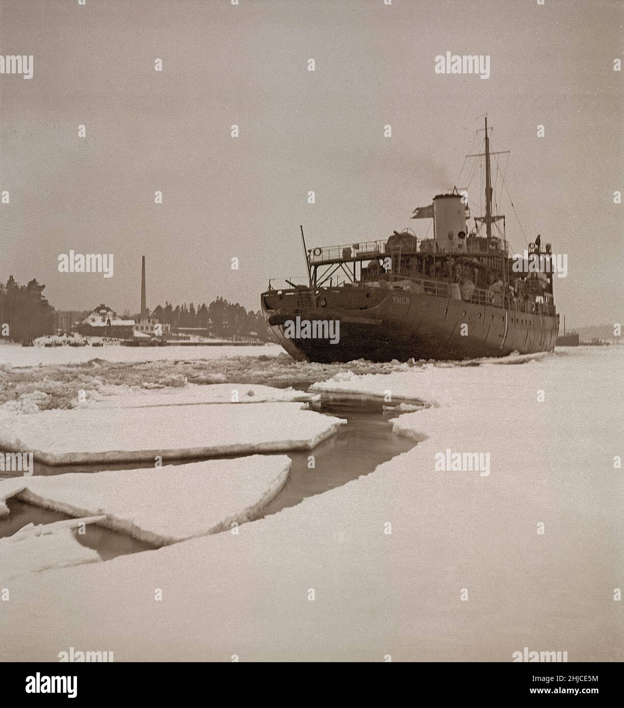 Winter at sea in the 1940s. Pictured the swedish icebreaker Ymer ...