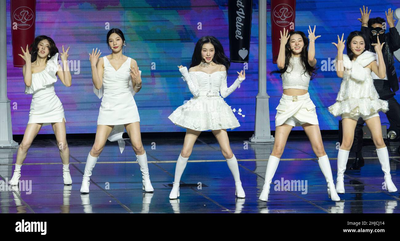 27 January 2022 - Seoul, South Korea : South Korean K-Pop girl group ...