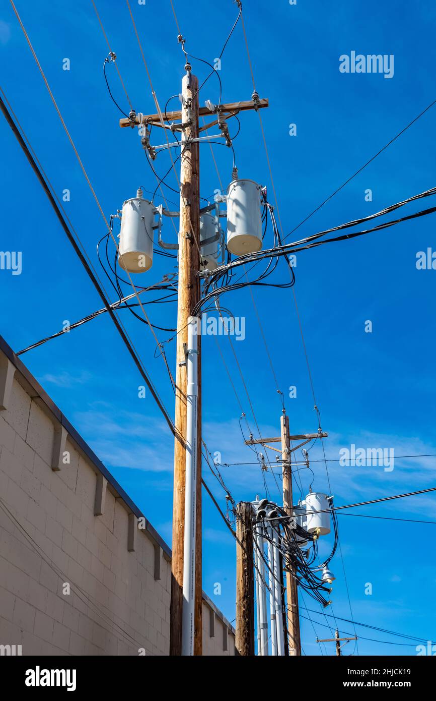 Utilities national grid hi-res stock photography and images - Alamy