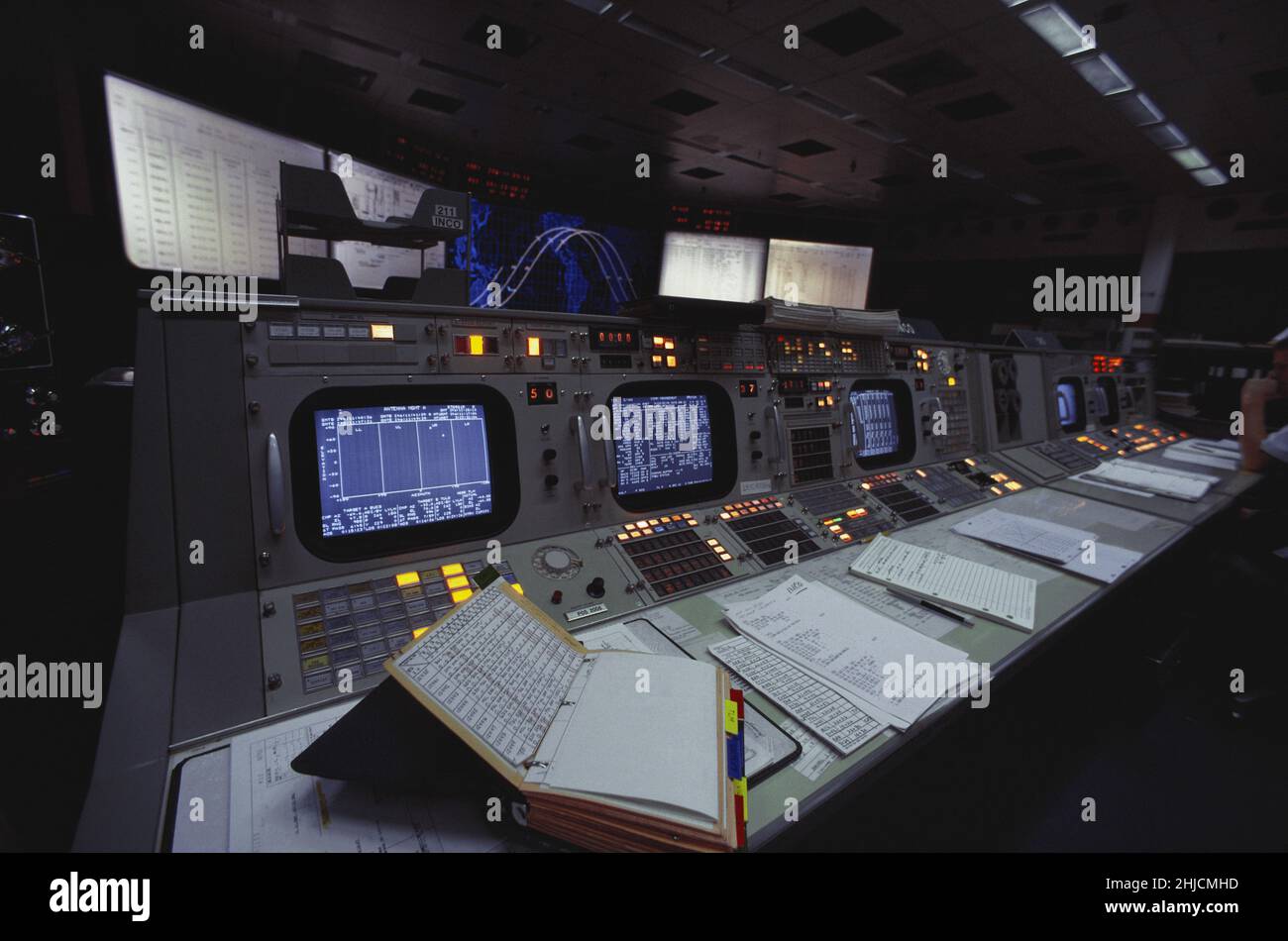 Center console screen display hi-res stock photography and images - Alamy