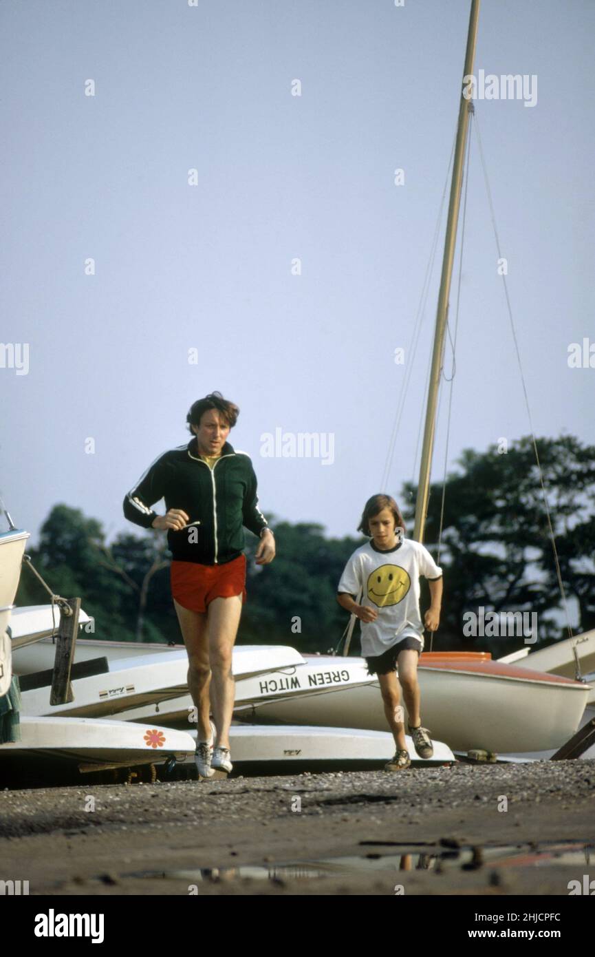 James f fixx hi-res stock photography and images - Alamy