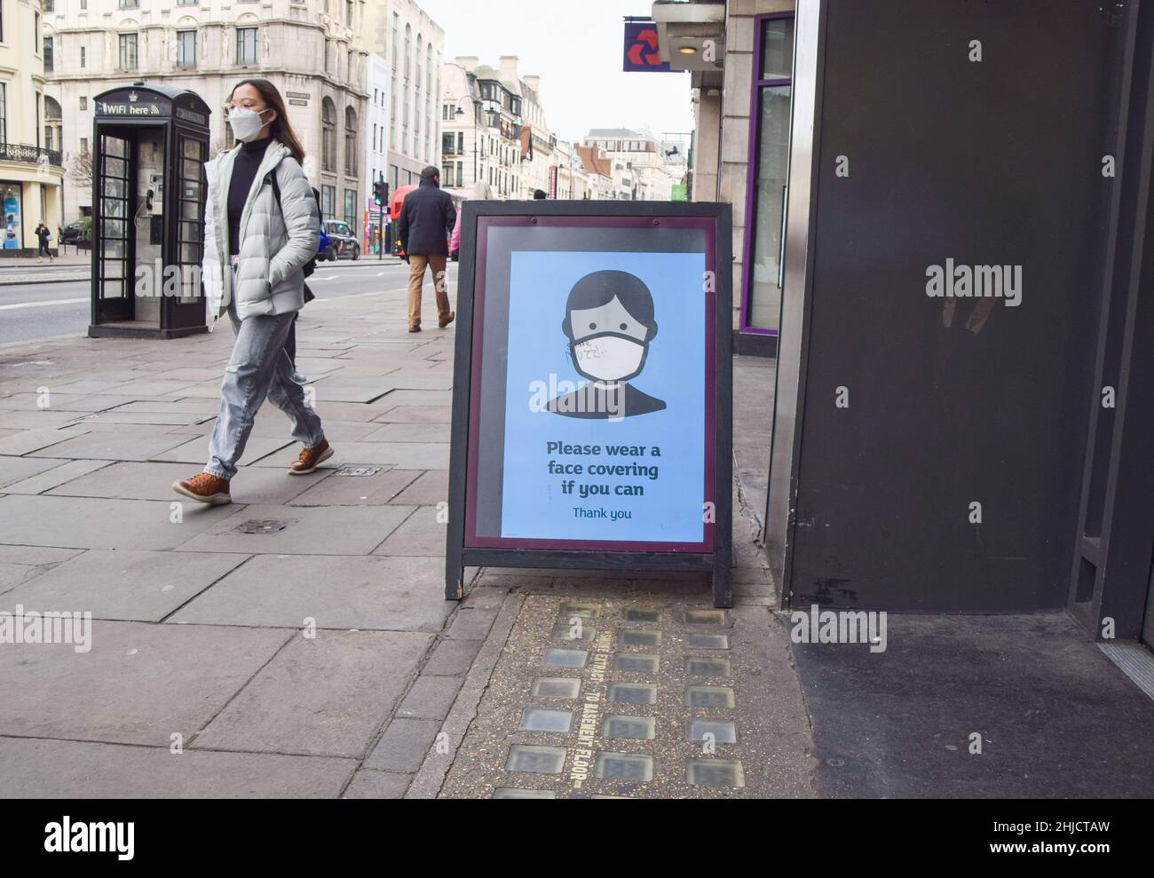 Mandatory face protection mandate hi-res stock photography and images ...