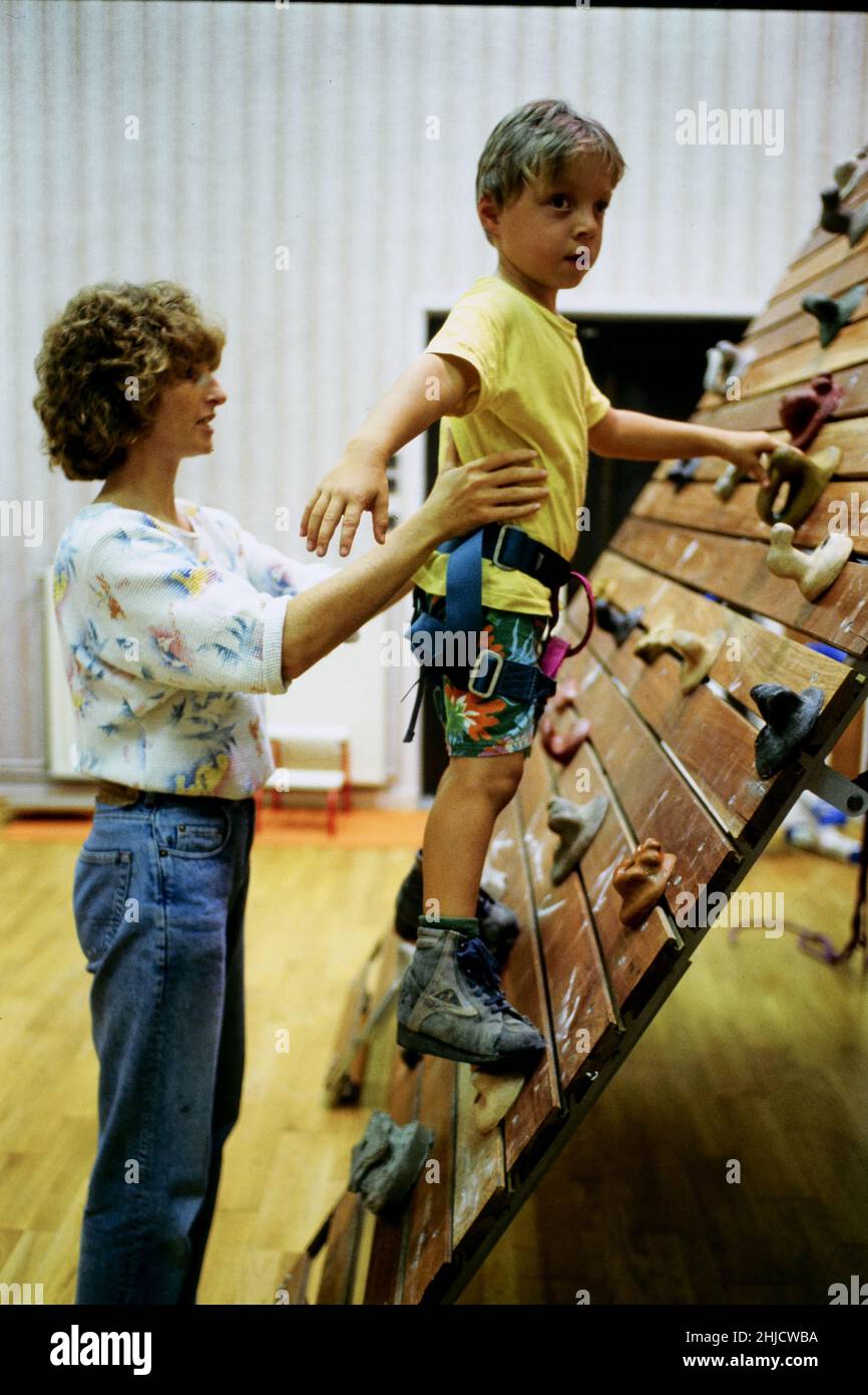 Archives 90ies: Dr Corinne Cristol attends functional re-education ...