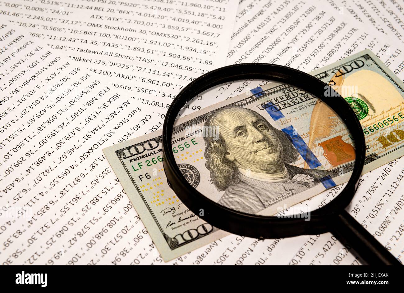 Estimate image hi-res stock photography and images - Alamy