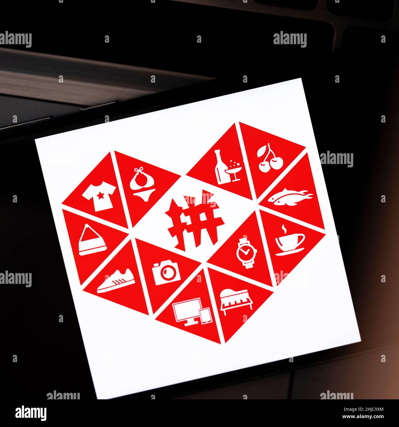 Pinduoduo logo hi-res stock photography and images - Alamy