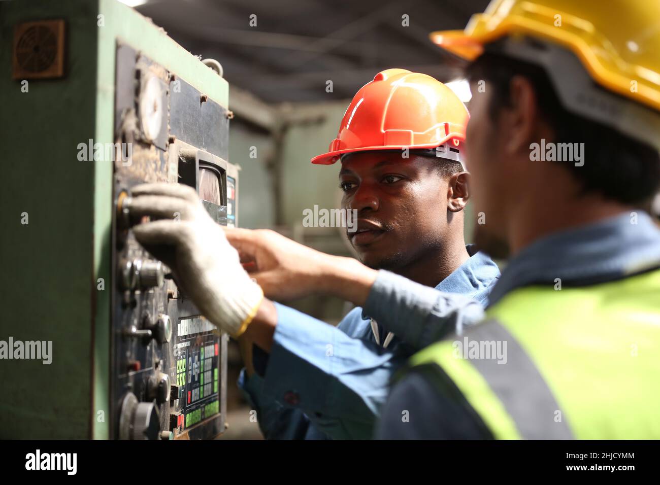 Employee hats hi-res stock photography and images - Alamy