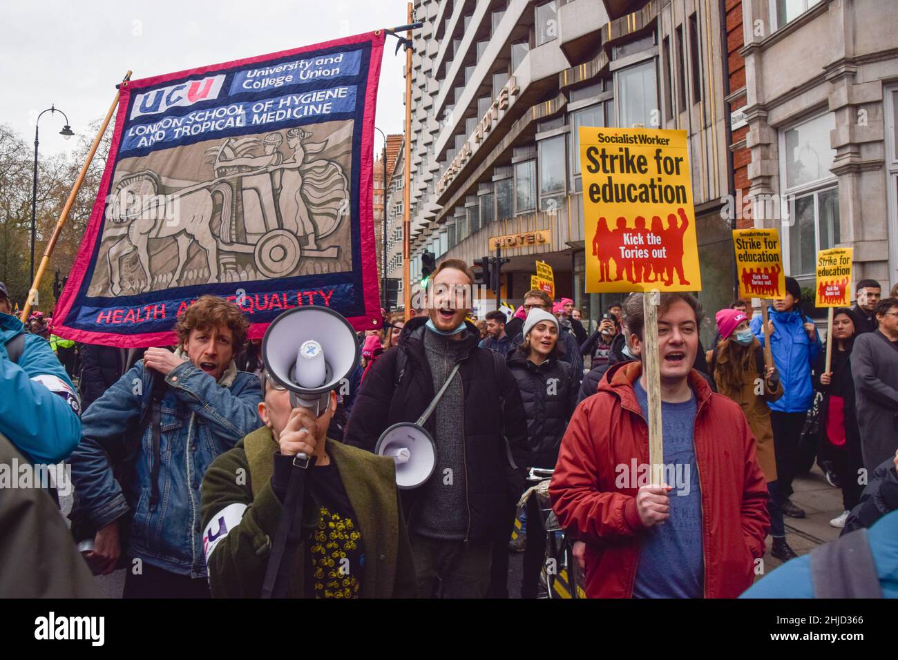 Educational inequality hi-res stock photography and images - Alamy