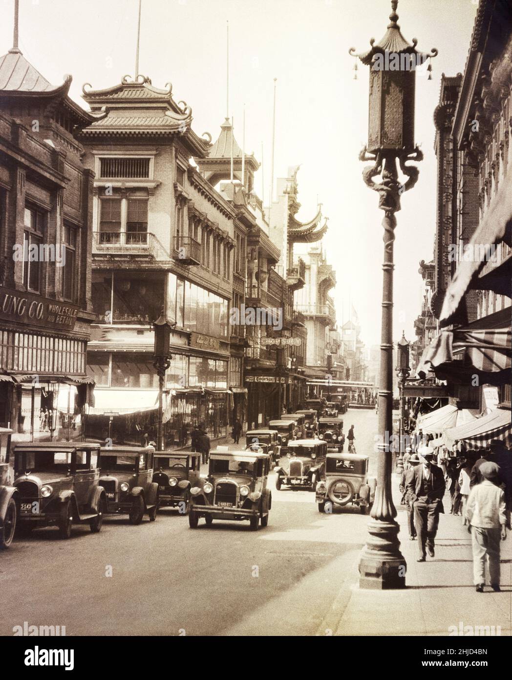 Street Scene, Chinatown, San Francisco, California, USA, Arnold Genthe ...