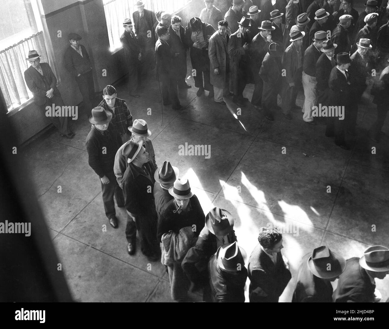 Great depression unemployment 1930 hi-res stock photography and images ...