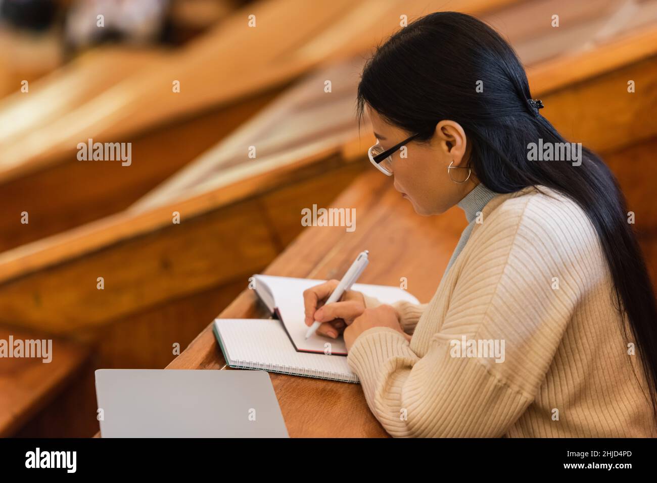 College students lecture side view hi-res stock photography and images ...