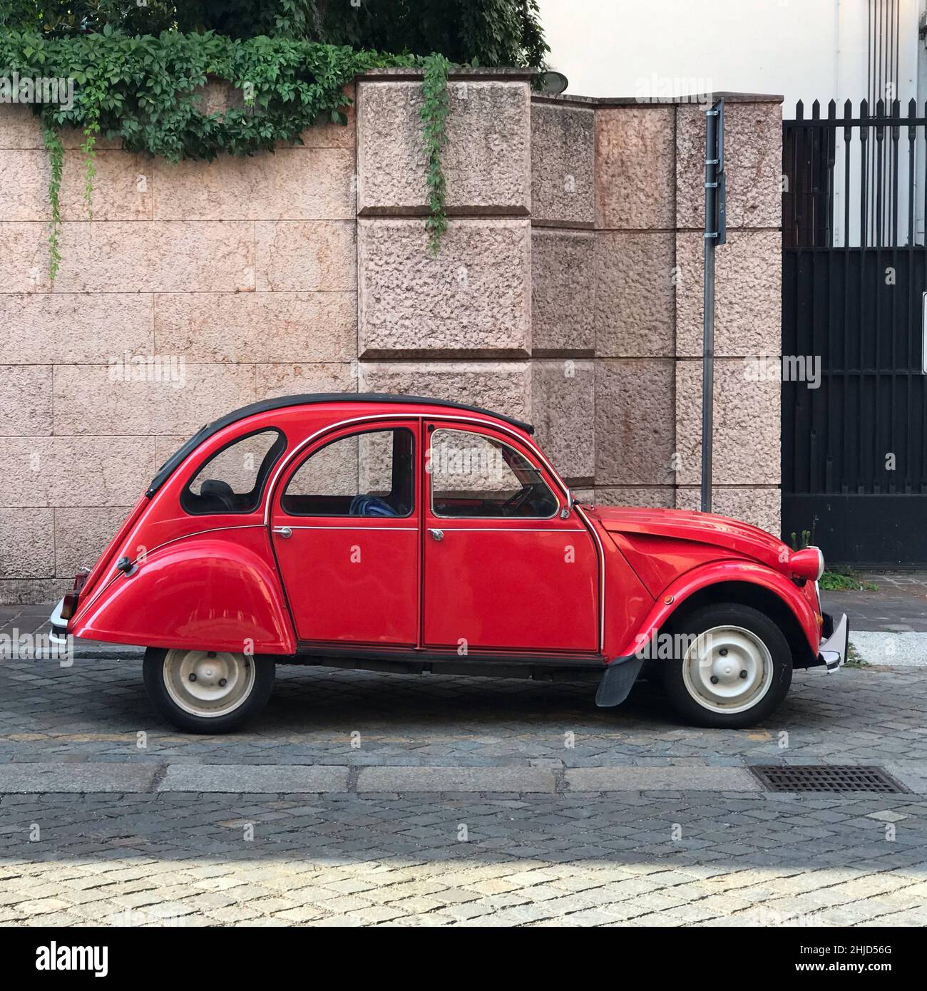 Parked classic French red Citroen 2CV Stock Photo - Alamy