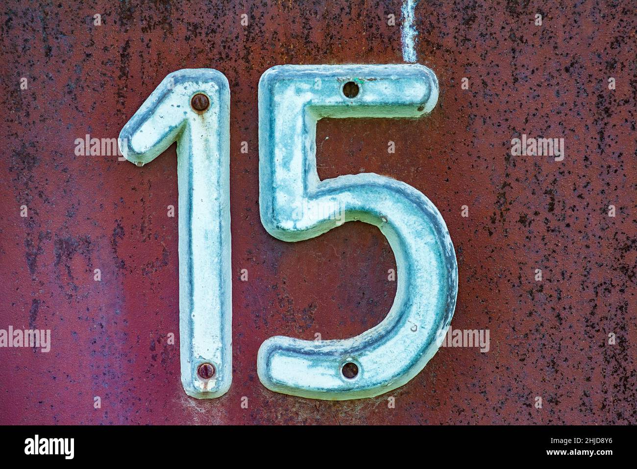 House number 15 wooden sign hi-res stock photography and images - Alamy